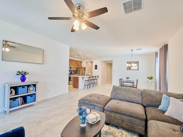 8824 W Orange Drive