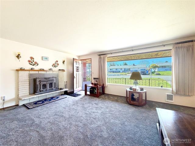 8825 Corbin Dr, Everett, WA 98204 | Compass