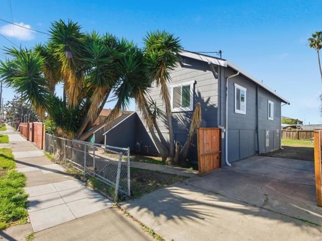 8825 D St, Oakland, CA 94621