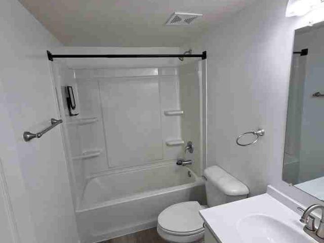 8826 Miami Street 2 Bedroom Apartment for Rent at 8826 Miami St, Omaha, NE 68134 Benson Gardens