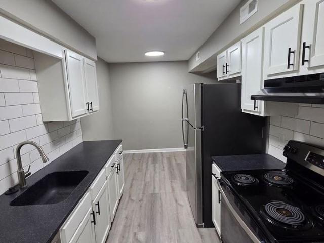 8826 Miami Street 2 Bedroom Apartment for Rent at 8826 Miami St, Omaha, NE 68134 Benson Gardens