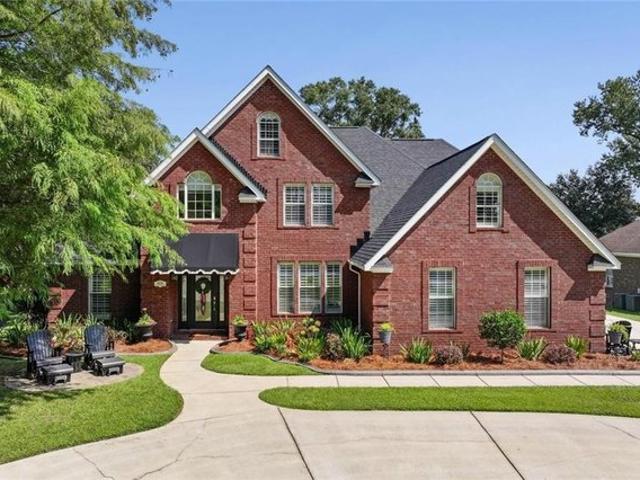 8826 Belmont Park Dr, Mobile, AL 36582