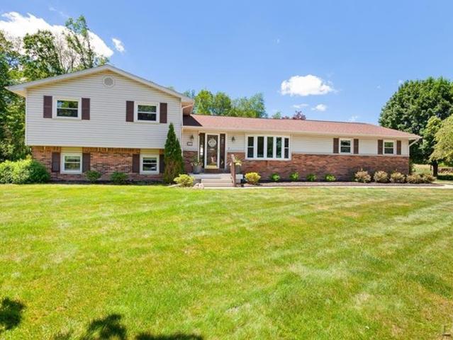 8826 Hawthorne Dr Unit Tecumseh, MI 49221