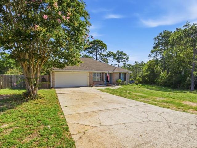 8826 Kiwi Pl, Navarre, FL 32566