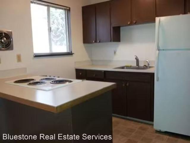 8826 SE 16th Place 8824 SE 16th Place