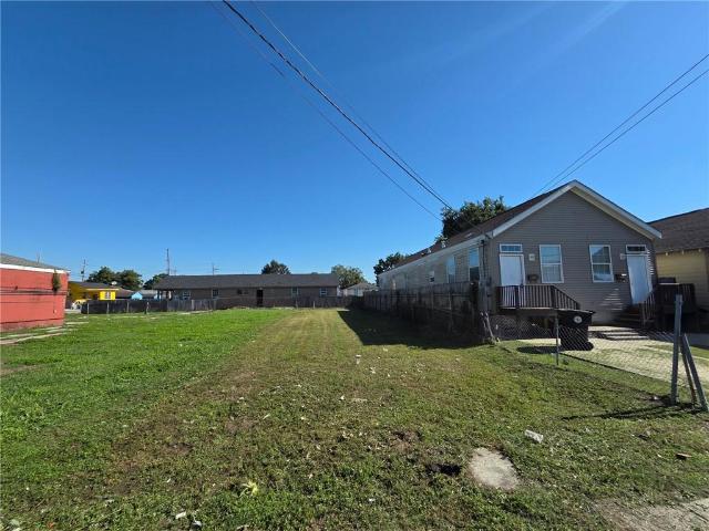8827 Olive St, New Orleans, LA 70118 | MLS #2528 | Compass