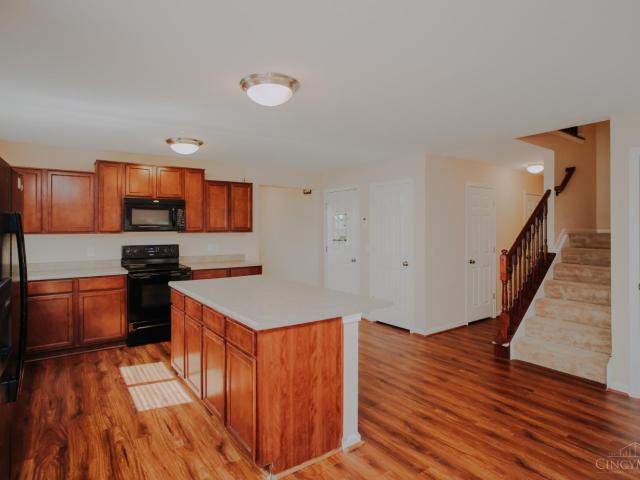 8828 Bluejay View Drive