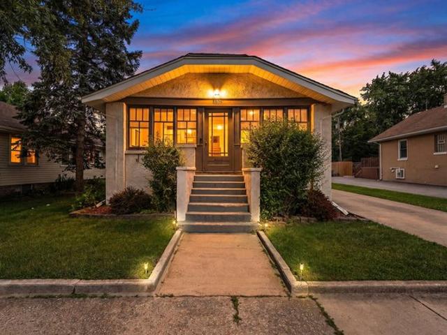 8829 Parrish Ave, Highland, IN 46322