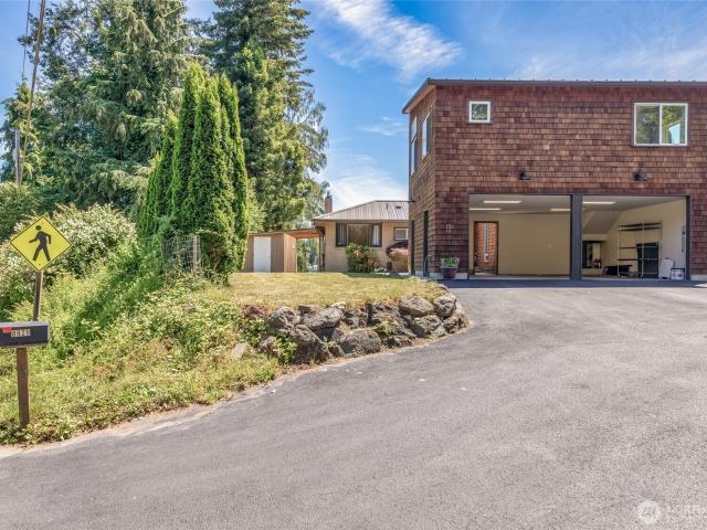 8829 SW Quartermaster Drive