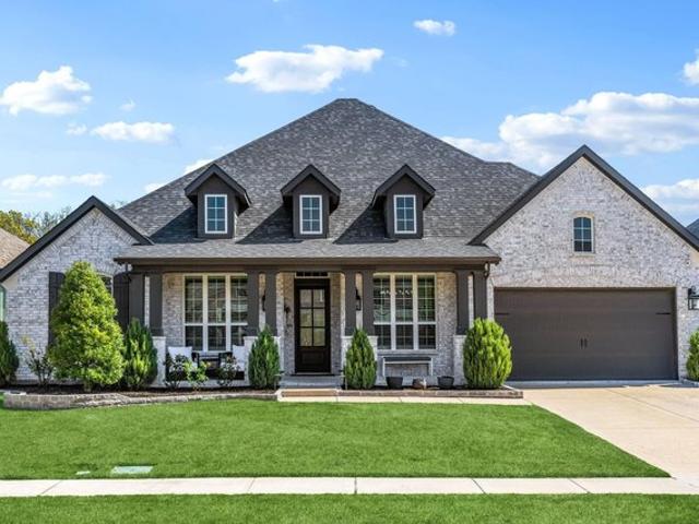 8820 Autumn Lake Trl, McKinney, TX 75071