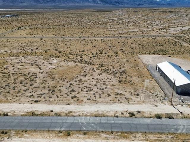 8820 S Vicki Ann Rd, Pahrump, NV 89048