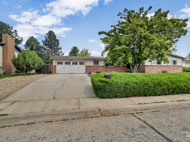 8820 W San Anita Dr, Boise, ID 83704