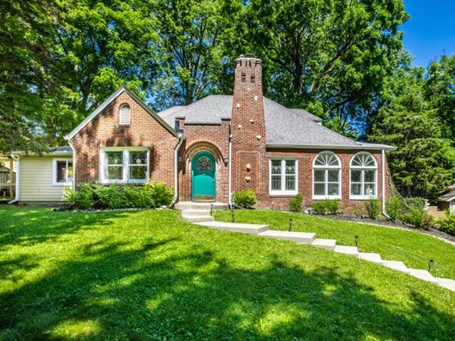 8820 Westfield Blvd, Indianapolis, IN 46240