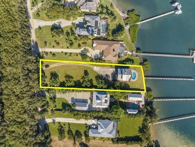 8820 44th Ave, Sebastian, FL 32958