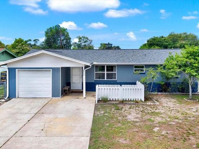 8820 56th St N, Pinellas Park, FL 33782