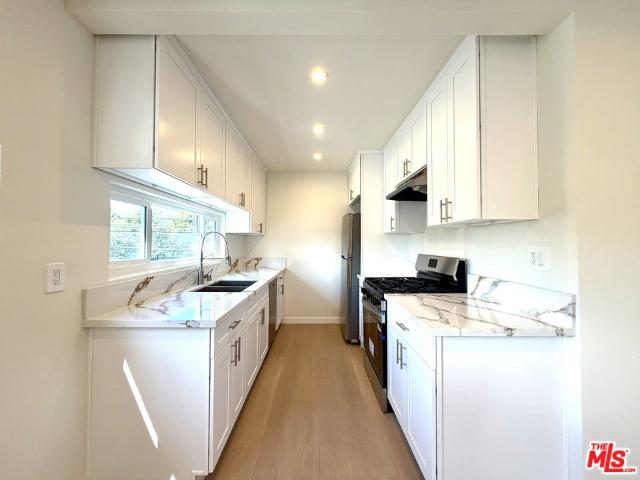8821 Alcott St, Unit 8, Los Angeles, CA 90035 | Compass