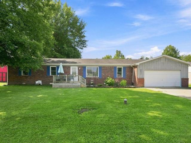 8821 Dewey Dr, Lafayette, IN 47905
