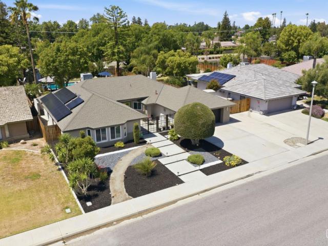 8821 Sierra Oak Drive