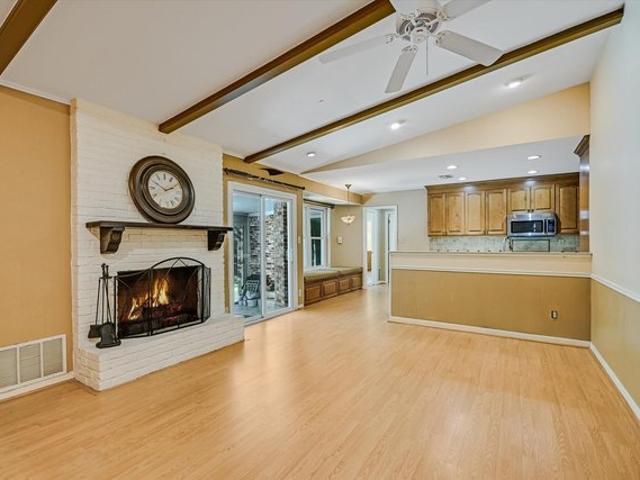 8821 Silverarrow Cir, Austin, TX 78759