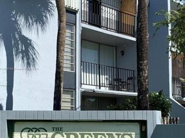 8821 W Flagler St #107, Miami, FL 33174