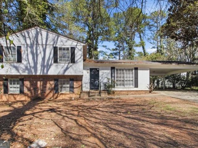 8822 Ashwood Dr, Riverdale, GA 30274
