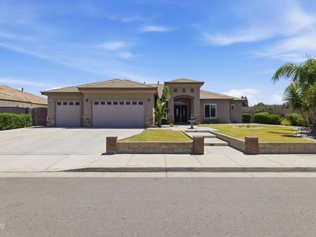 8823 Cripple Creek Ave, Bakersfield, CA 93312