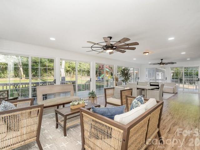 8823 Dartmoor Pl, Mint Hill, NC 28227