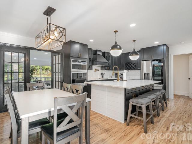 8823 Dartmoor Place