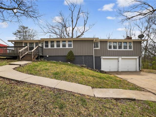 8823 E 23 St, Kansas City, MO 64129 | MLS #2610 | Compass