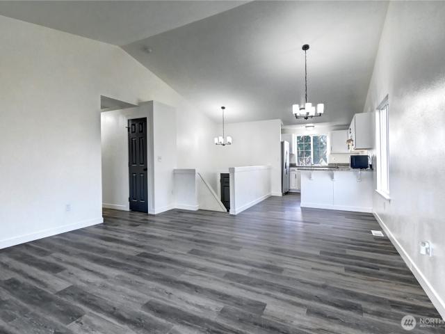 8823 18th Ave E, Tacoma, WA 98445 | MLS #2473