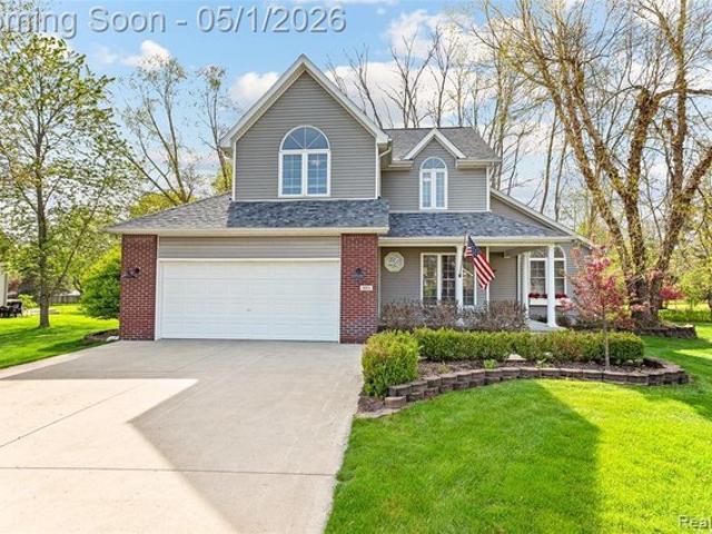 882 Fedora Dr, Tecumseh, MI 49286