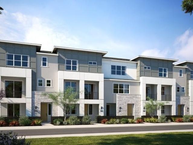 882 Obediah Loop Unit 2, Chula Vista, CA 91911