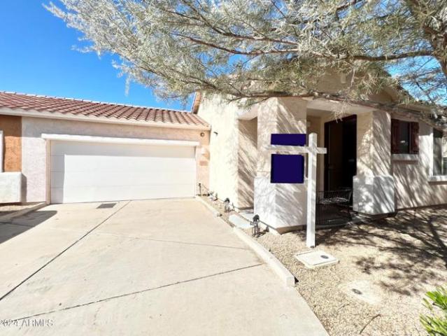 882 S Porter St, Gilbert, AZ 85296