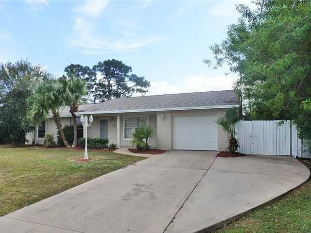 882 SE Walters Ter, Port Saint Lucie, FL 34983