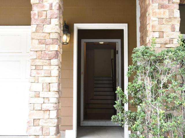 882 Queen City Crescent