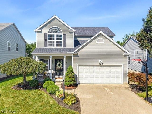 882 Queens Gate Way, Wadsworth, OH 44281