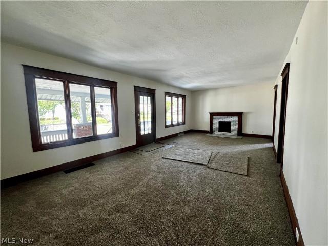 882 Redfern Avenue