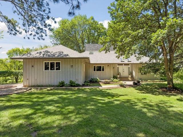 882 Willow Ridge 1, Hudson, WI 54016