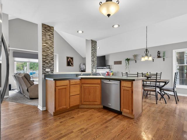 882 Wilshire Lane
