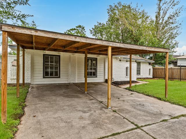 8834 Brackley Lane