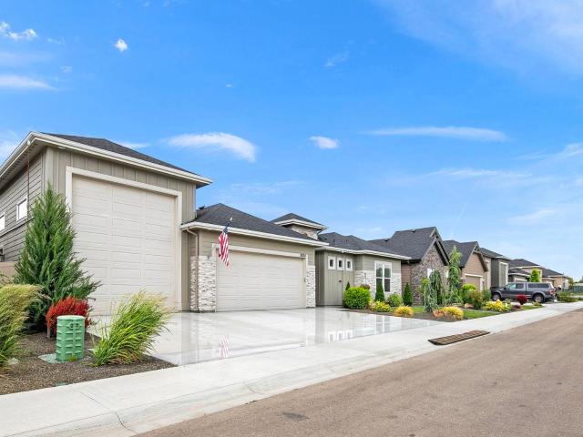 8834 E Snow Drop St