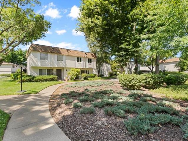 8835 Salmon Falls Dr #A, Sacramento, CA 95826