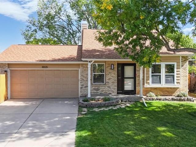8835 W Teton Cir, Littleton, CO 80128