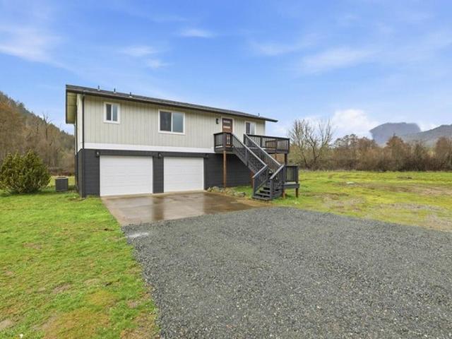 8835 Williams Hwy, Grants Pass, OR 97527