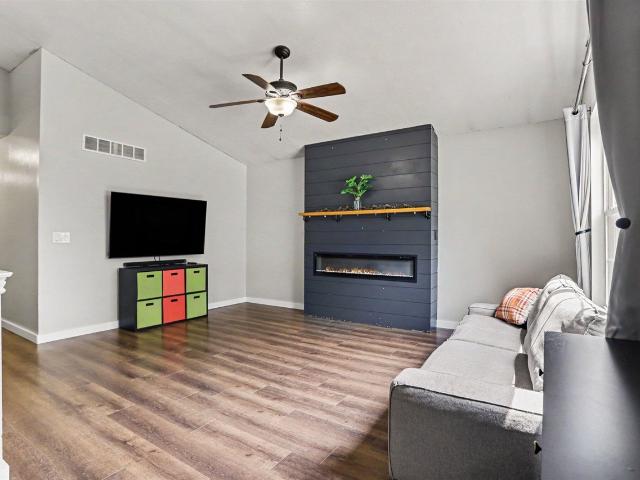 8836 Almena Drive