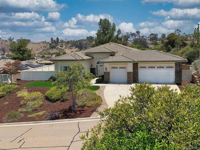 8836 Diamondback Dr, Santee, CA 92071