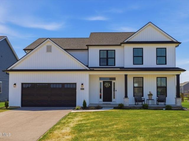 8837 Birchfield Rd, Sylvania, OH 43560