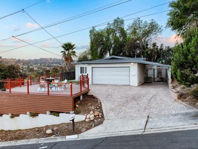 8837 Carmir Dr, Santee, CA 92071