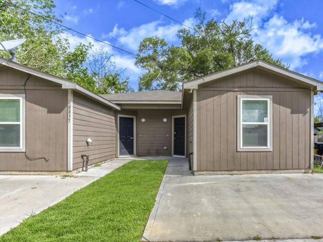 8837 Crestview Dr Unit A B, Houston, TX 77078