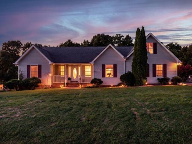 8837 River Cove Dr, Harrison, TN 37341